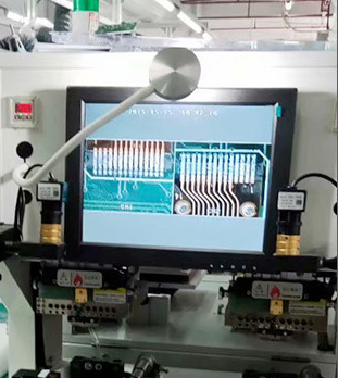 Pulse Heat PCB Bonding Machine 2 ° C ความแม่นยำของอุณหภูมิ 1100N Bond Force