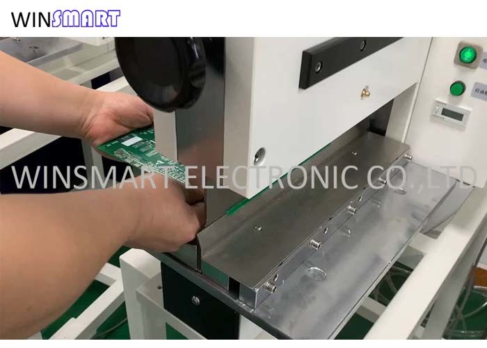 ใบมีดหนา 3 มม. เครื่องตัด PCB กิโยติน PCB เครื่อง CNC ที่กำหนดเอง